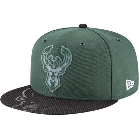 New Era Milwaukee Bucks Hunter Green Team Color On Court 9fifty