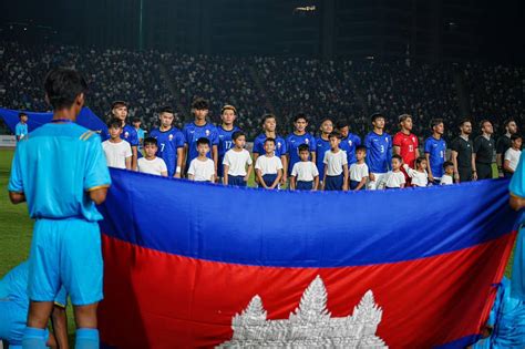 សម្ដេច តេជោ ហ៊ុន សែន ៖ សូមអបអរសាទរ និងកោតសរសើរកីឡាករ បាល់ទាត់ ជម្រើសជាតិ កម្ពុជា យកឈ្នះ