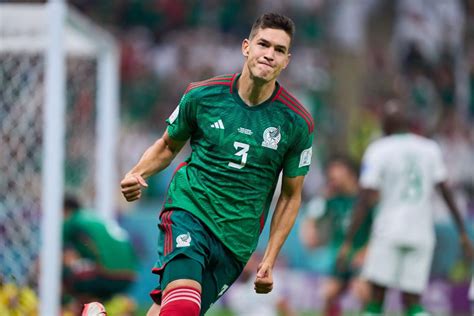 30 Facts About César Montes