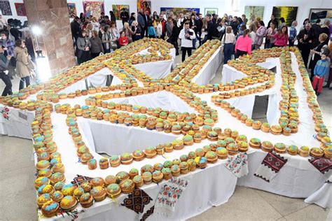 Великдень 2023 року в Україні яка комендантська година та де святити