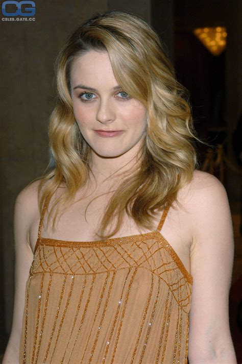 Alicia Silverstone Nude Pictures Onlyfans Leaks Playboy Photos Sex Scene Uncensored