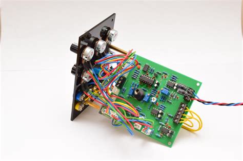 Voltage Controlled Oscillator MichD