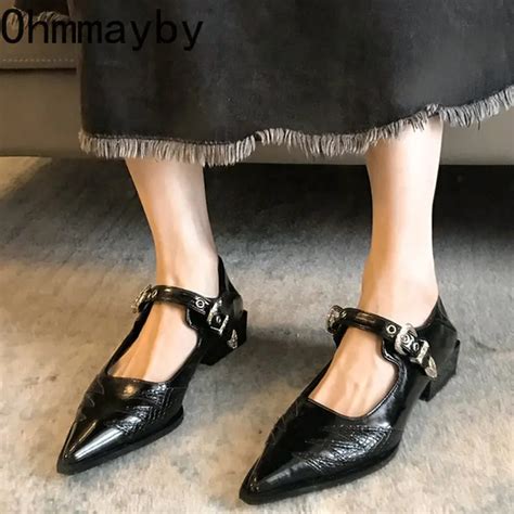 뾰족한 발가락 메리 제인 신발 얕은 낮은 뒤꿈치 여성 신발 캐주얼 레이디 발목 스트랩 싱글 펌프스 Aliexpress