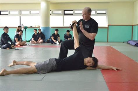 착한장사꾼 🙌클럽벨 지도자 티셔츠 쿨론 기능과 향균기능을 갖춘 기능성 원단으로 뛰어난 수분 흡수력과 건조기능으로 스포츠 및 레저웨어에 사용되어 착용감이 뛰어나며 신체 내