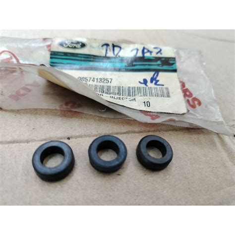 ยางรองหัวฉีดของใหม่แท้ Mazda และford ทุกรุ่นเหลือ 3 ตัวราคาตัวละ50 บาท