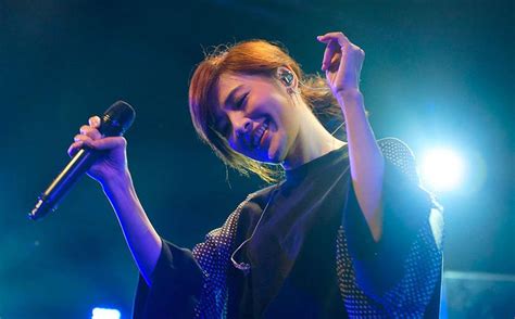 Marriage Trouble For 90s Taiwanese Pop Star Tarcy Su Her World