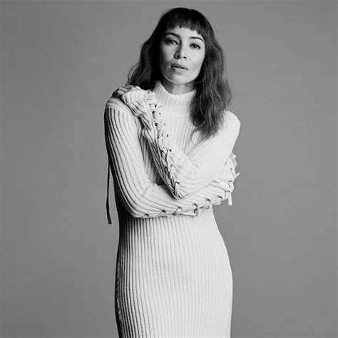 Model Mom And Manager Serena Adsit Brings The 90s Back In The Most