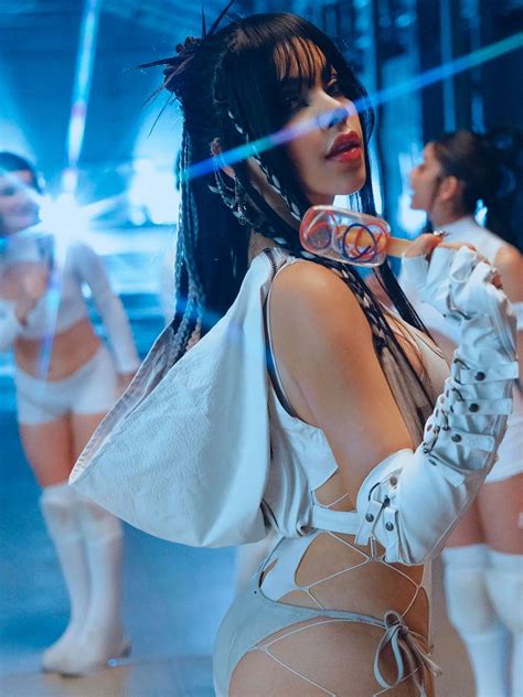 Kenia Os Inició El “k23 Tour” En El Auditorio Nacional Cantando “como La Flor” De Selena