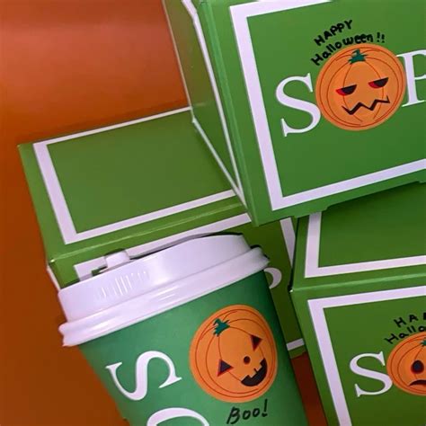 Sop 캐러멜 라떼에 고소하고 달달한 아이스크림처럼 부드러운 피스타치오 크림에 올라간 Sop 대표 시그니처 메뉴입니다 ☕ Sop시그니쳐이자 베스트 메뉴인 피스타치오