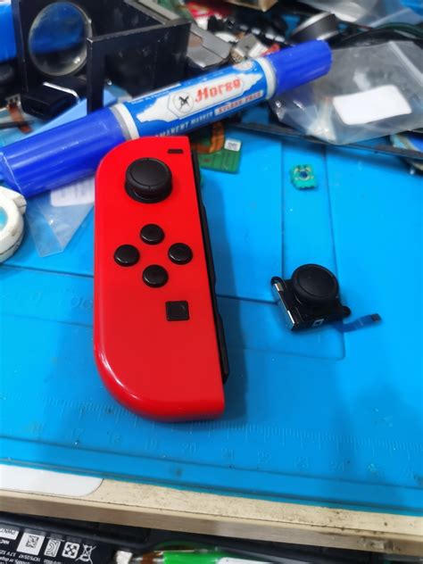 งานด่วน ซ่อมจอย Analog Nintendo Switch ด่วนรอรับได้เลย รับซ่อมเกมส์ทุกชนิดรับซ่อมโทรศัพท์
