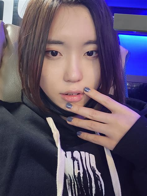 박지 on Twitter 피시방에 간 나 https t co SoFKLciBez Twitter