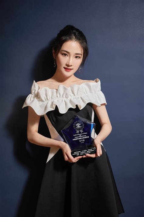 中國明星公益新力量：張可盈 每日頭條