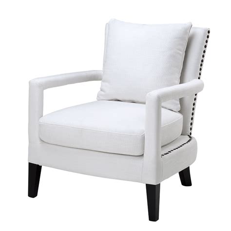 Белое мягкое кресло Eichholtz Chair Gregory на черных ножках | купить в ...