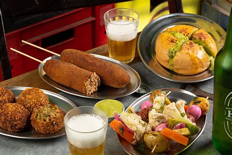 Dia do Sexo bar faz orgia gastronômica com petiscos safados