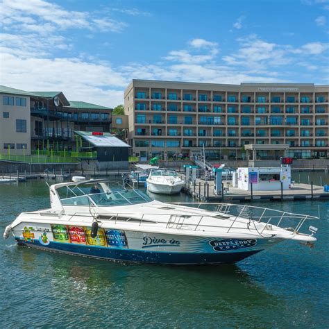Lazy Gators Lake Front Amphitheater Lake Of The Ozarks