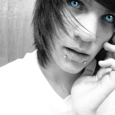 Logan Chaput Livedivine Twitter