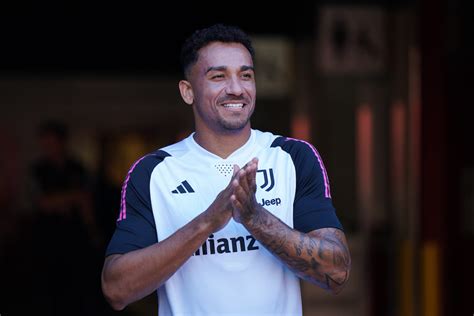 Danilo E Juventus Devem Rescindir Nesta Segunda Mundobola