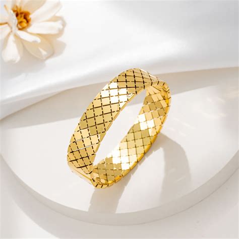 Bb B31 Imported Bracelet Darazpk