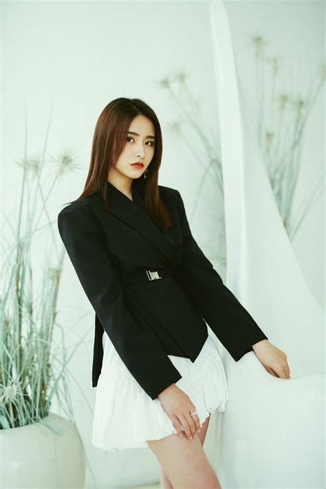 Aria Jin Tạo Dáng Chụp ảnh Cho Nữ Nữ Thần Tạo Dáng