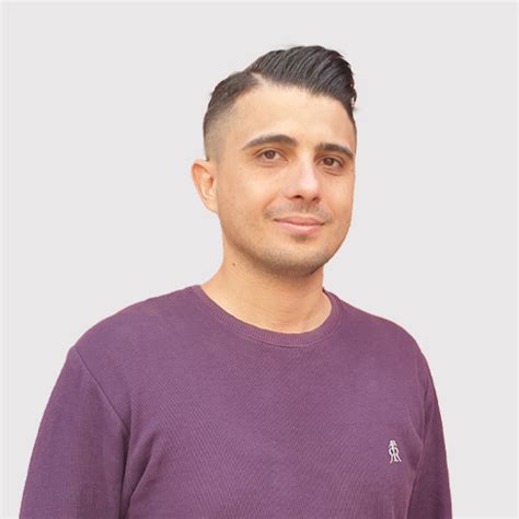 رامتین گلرخی دویچ وب