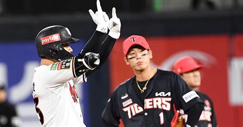 [wc1]주자 붙잡은 박찬호 효과 Kt엔 조용호가 있었다