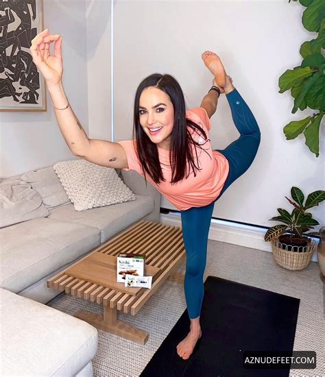 Chloe Wilde Feet Aznudefeet