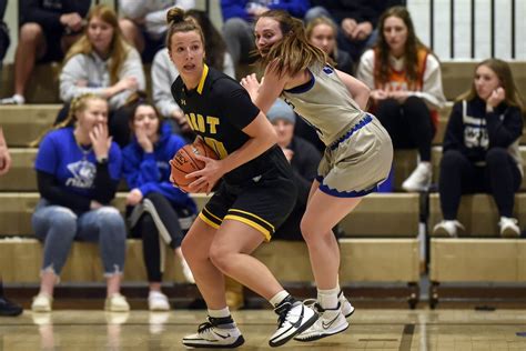 Ethans Karly Gustafson Named Nominee For National Naia Award