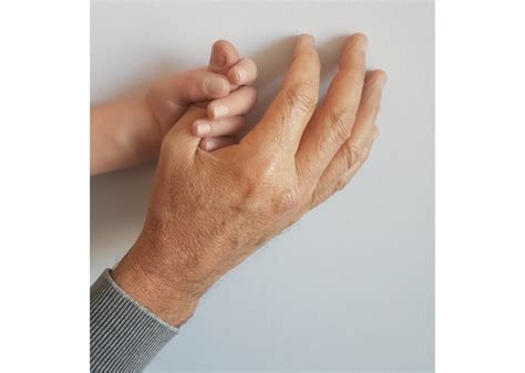 Bionic Hand B Titanium ® Mac Dowell Silicones