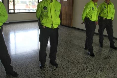 Panes y chocolates rellenos de coca así pretendían dos mujeres ingresar droga a una estación de