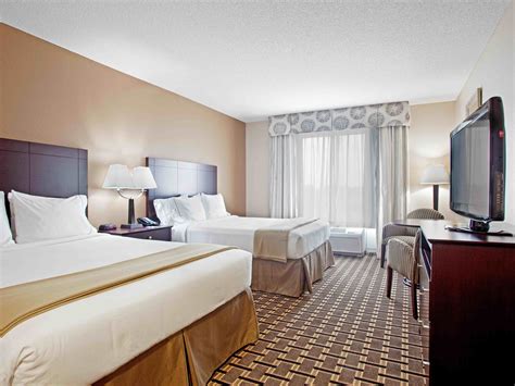 Affordable Hotels Near Lumberton Nc In Pembroke Holiday Inn Express