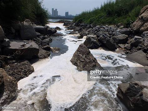 Yangtze River Pollution Photos And Premium High Res Pictures Getty Images