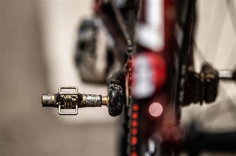 에그비터 에그비터는 기존 산악자전거 페달 바디가 크랭크브라더스 Crankbrothers