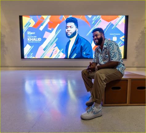 Khalid Performs At Apple Musics Up Next Live Photo 4339911 Photos