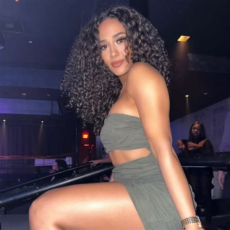 Juliana Jules Elizabeth Threads Say More Juliana Jules Elizabeth Threads Say More