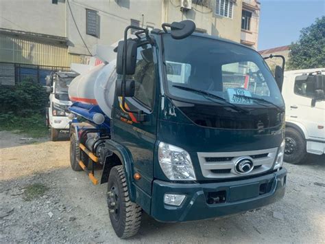 Xe cấp lẻ xăng dầu 2 cầu Thaco Ollin 6,7 khối
