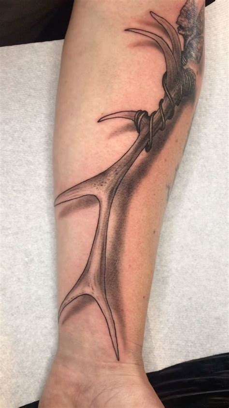 Antler Tattoo Ideas 40 Majestic Designs For Your Next Ink Tattoobaz