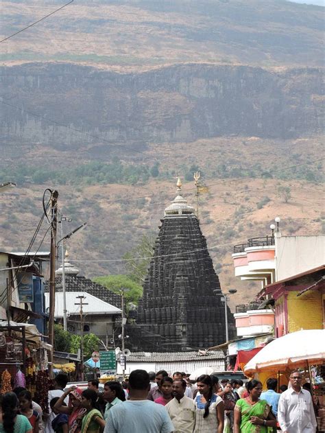 Trimbakeshwar Jyotirlinga Temple Story Timings And History