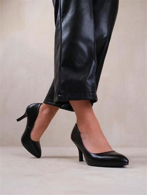 Wheres That From Paola Mid High Heel Court Pump Shoes With Pointed Toe