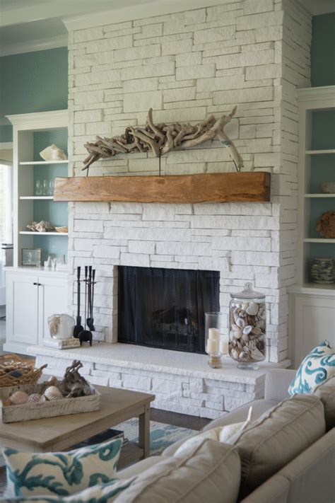 33 Coastal Fireplace Ideas To Inspire Your Seaside Inspired Decor