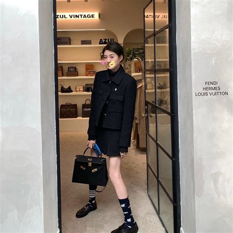 스와니모드 데이트룩하객룩결혼식 캐주얼 트위드 더블 빅포켓 카라 자켓절개 숏 스커트 투피스 세트