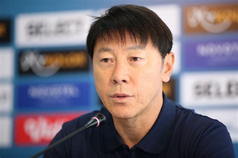 Vì Sao Hlv Shin Tae Yong Không Chắc Thắng đội Tuyển Việt Nam