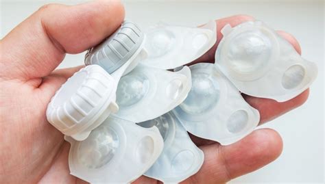 What To Know About 1 800 Contacts Before You Buy