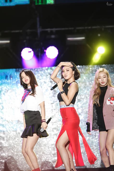 Mamamoo Iphone Hd Hwasa Wallpapers Wallpaper Cave