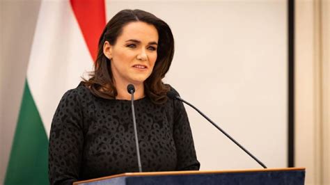 Президент Венгрии Каталин Новак решила уйти в отставку