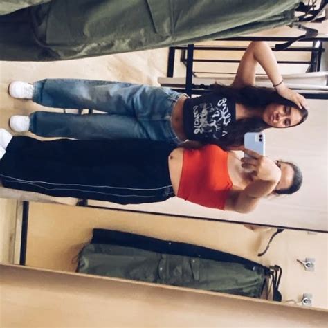 Ellia Ellia Tsp • Threads Say More