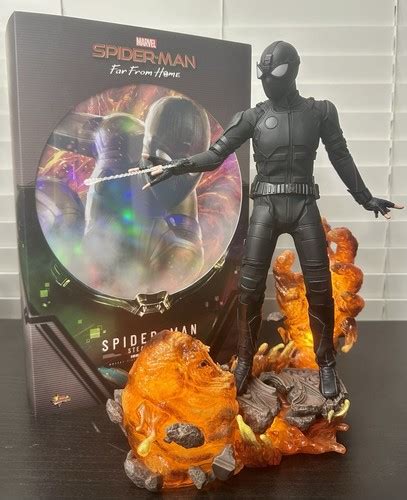 Hot Toys Spider Man Far From Home 16 Stealth Suit Deluxe Mms541
