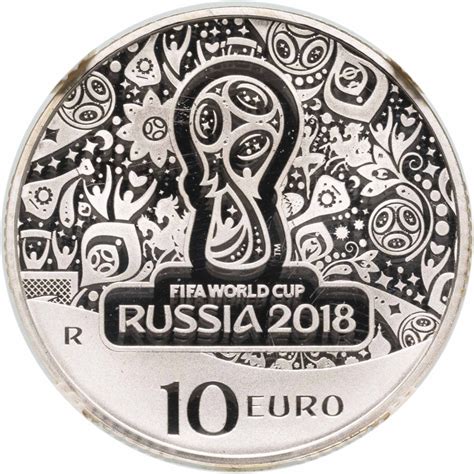 Монета Италия 10 евро 2018 Чемпионат мира по футболу в России в слабе стоимостью 6350 руб