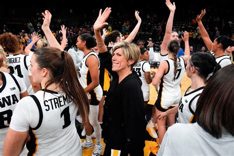 Iowa Womens Basketball Vs Michigan Tv Network Tipoff Time Finalized
