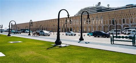 Пристанището за 500 милиона долара което се превърна в атракция Profit Bg