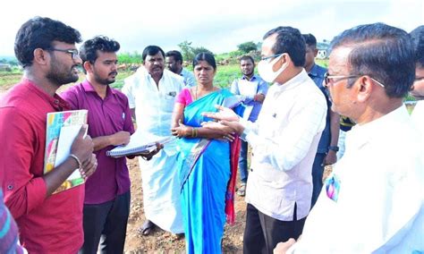 Puttaparthi Collector Basanth Kumar Asks Farmers To Enroll In E Crop